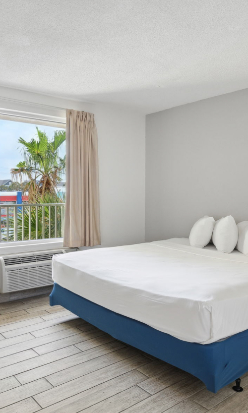 Panama City Beach Hotels Beachfront | By The Sea Resorts Panama City ...